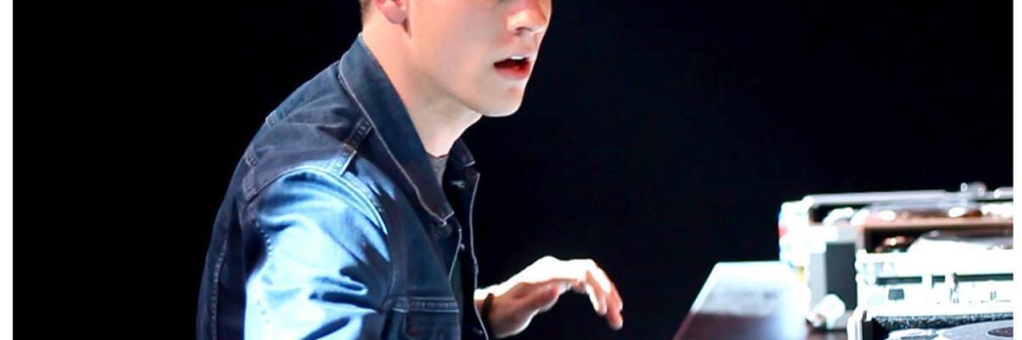 Quatremille | LEOMIND: CRÉER UNE AMBIANCE PLUTOT QU'UN GENRE